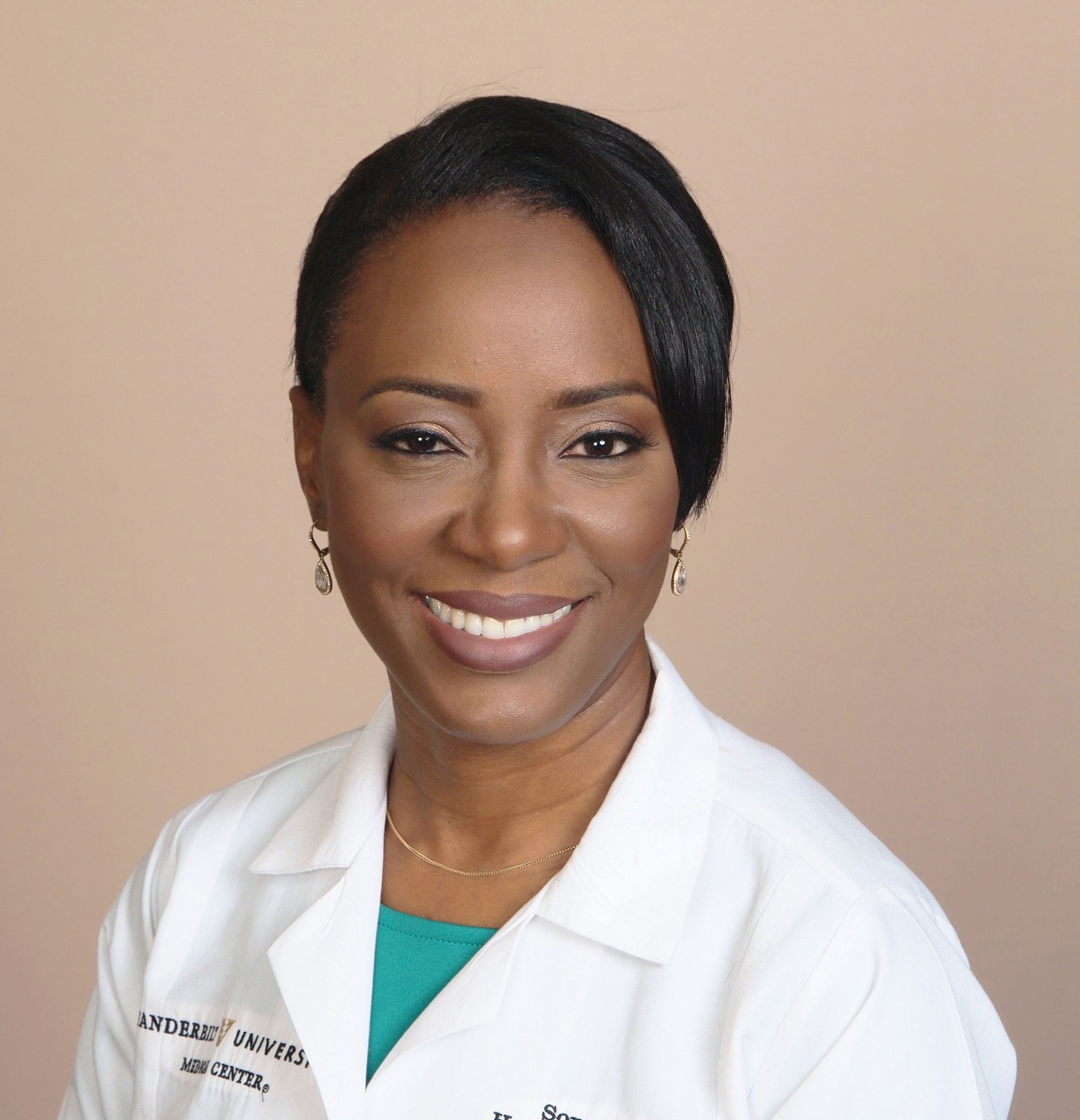 Editor Spotlight: Dr. Sonya Reid